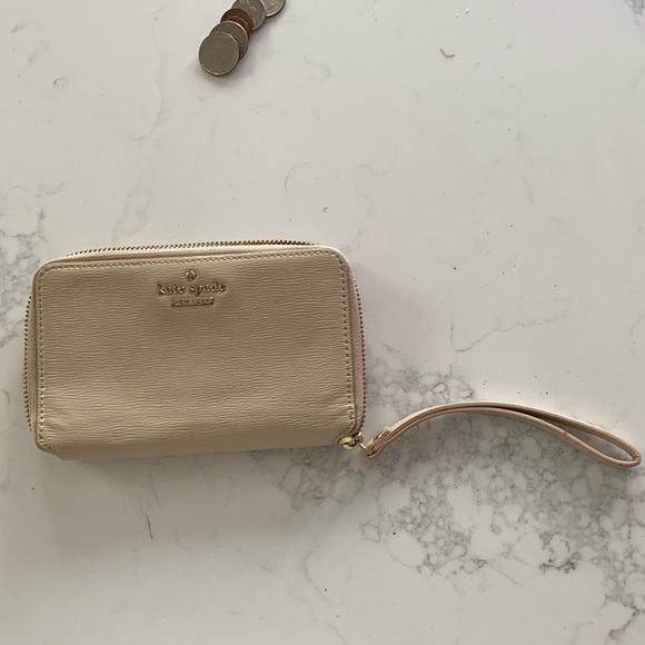 kate spade | Bags | Neutral Colored Kate Spade Wristlet | Poshmark